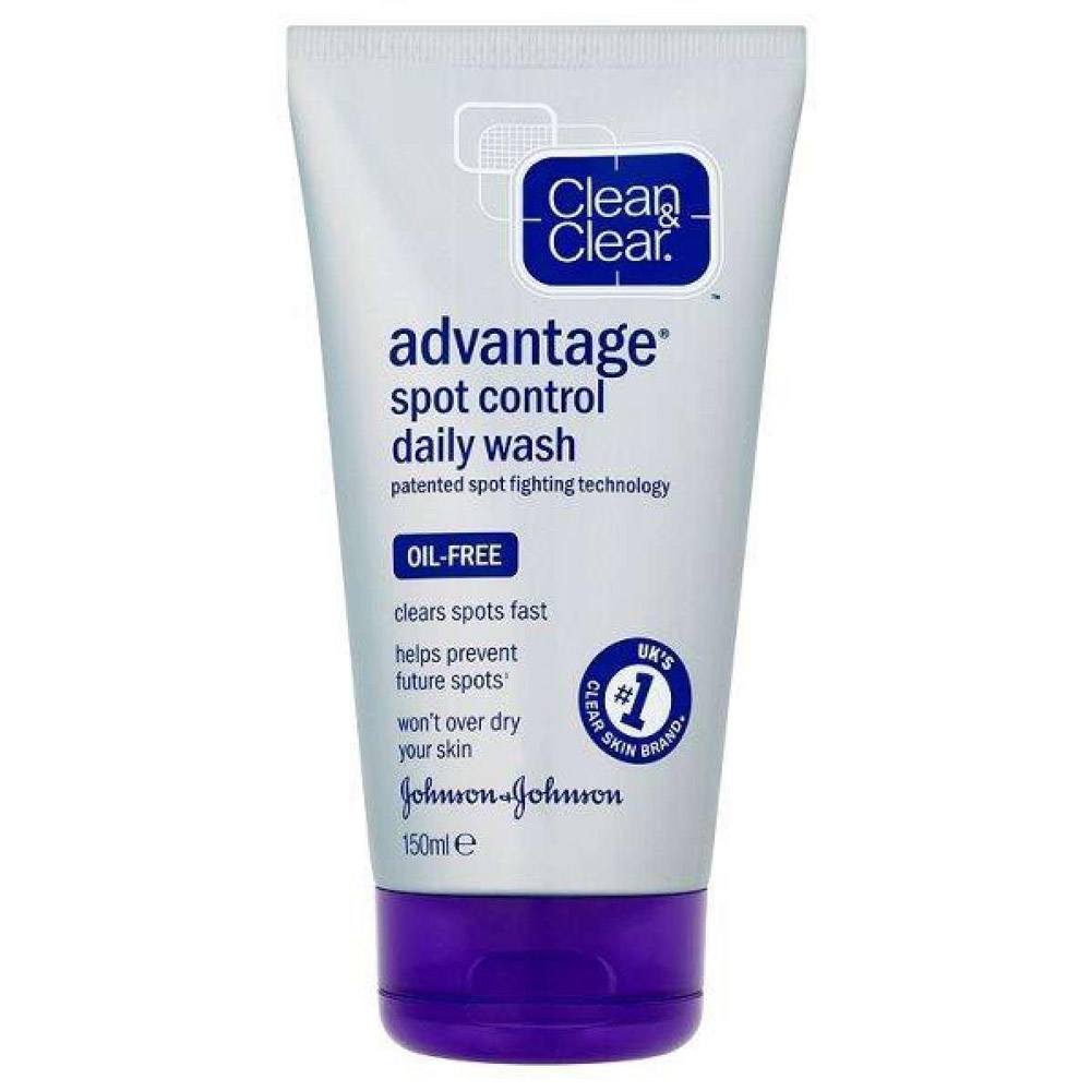 Buy Clean & Clear Advance spot control daily wash At Best Price - GrocerApp