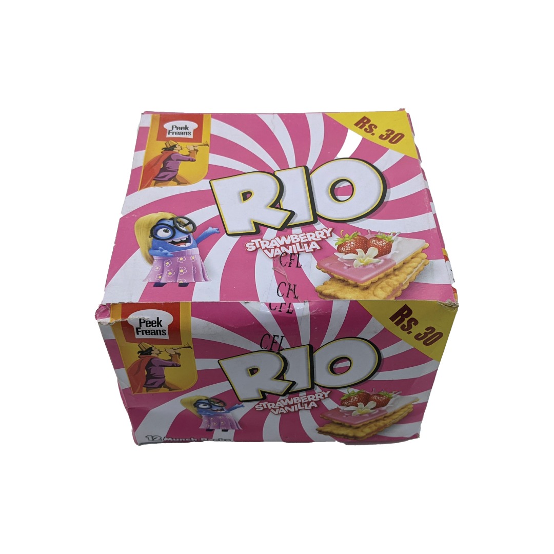 Buy Peek Freans Rio Strawberry Vanilla Munch Pack Box At Best Price ...